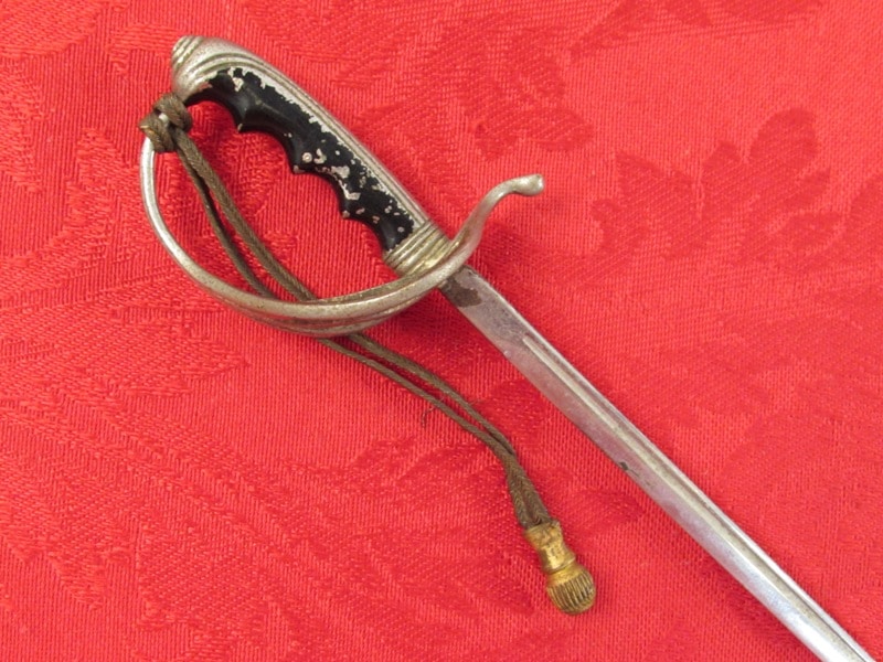 833 - NICE ANTIQUE US 1902 MINIATURE OFFICER SWORD - Antiquefirearms